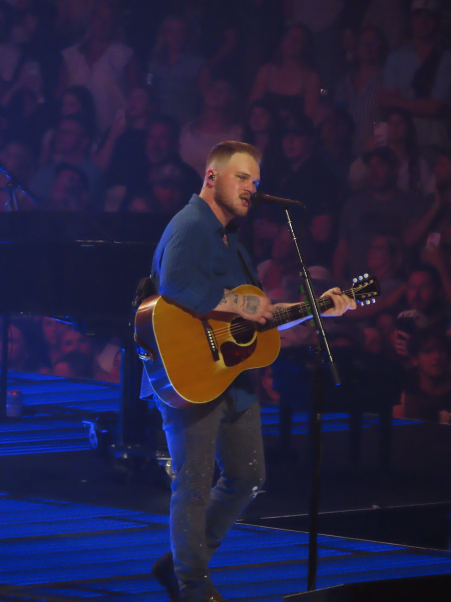 Zach Bryan Concert & Tour History (Updated for 2024) | Concert Archives