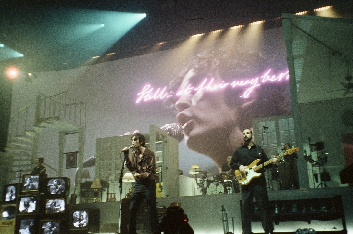 The 1975 Concert & Tour History (Updated for 2024) | Concert Archives