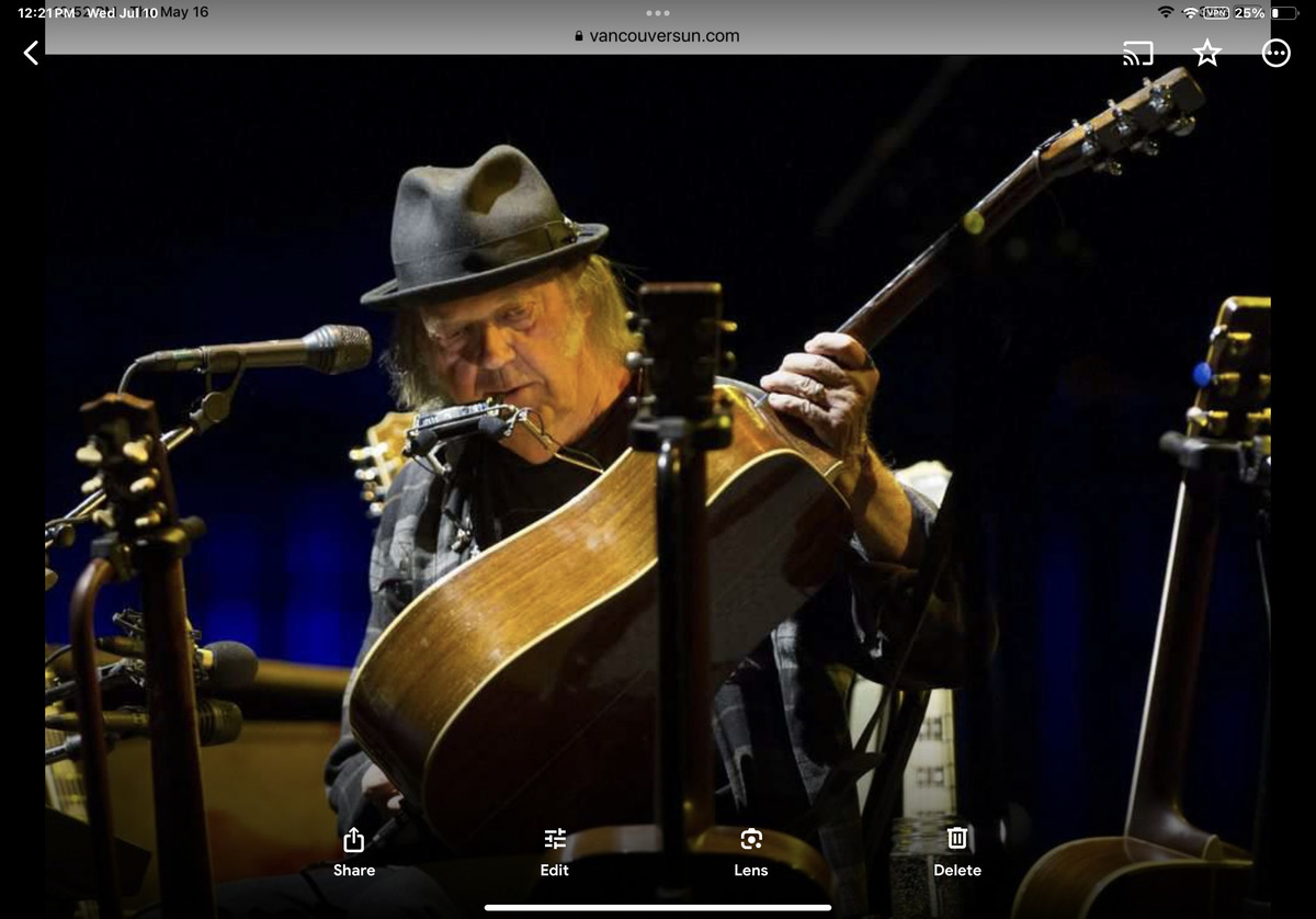 Neil Young Concert & Tour History (Updated for 2024) | Concert Archives