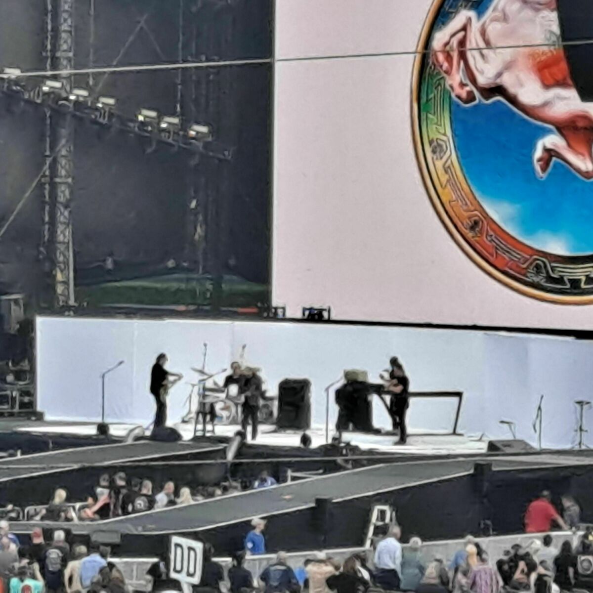 Jul 18, 2024: Def Leppard / Journey / Steve Miller Band at Comerica ...
