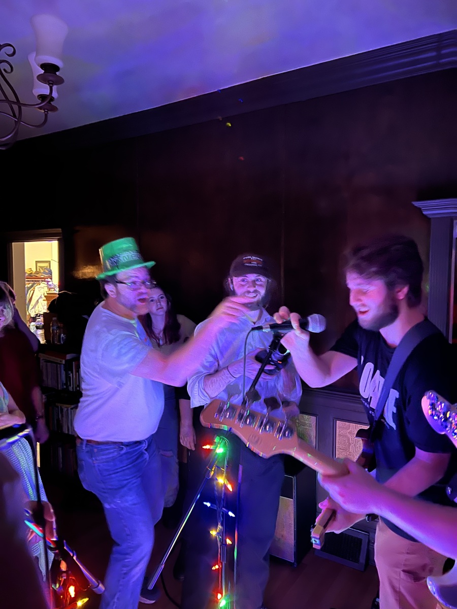 May Payne's 2022 Concert & Tour History | Concert Archives