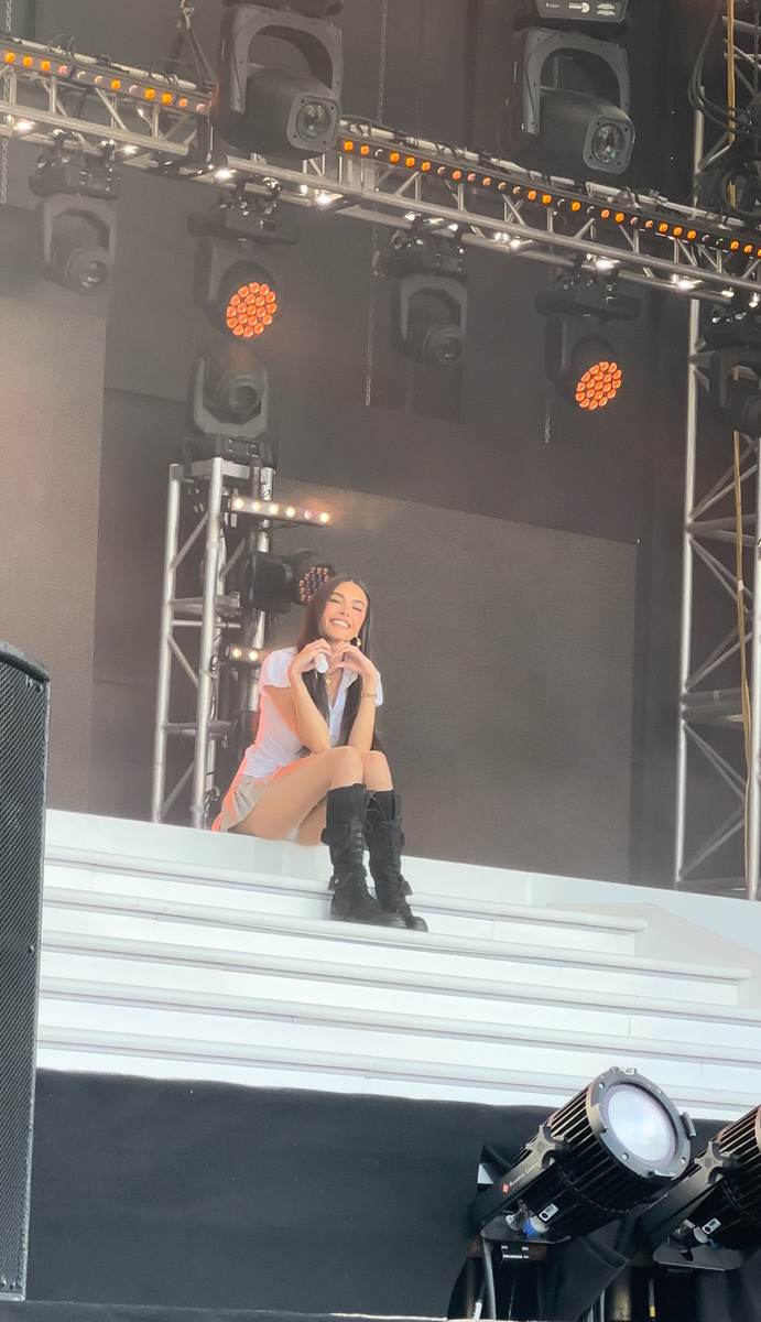 Madison Beer Concert & Tour History (Updated for 2024) | Concert Archives