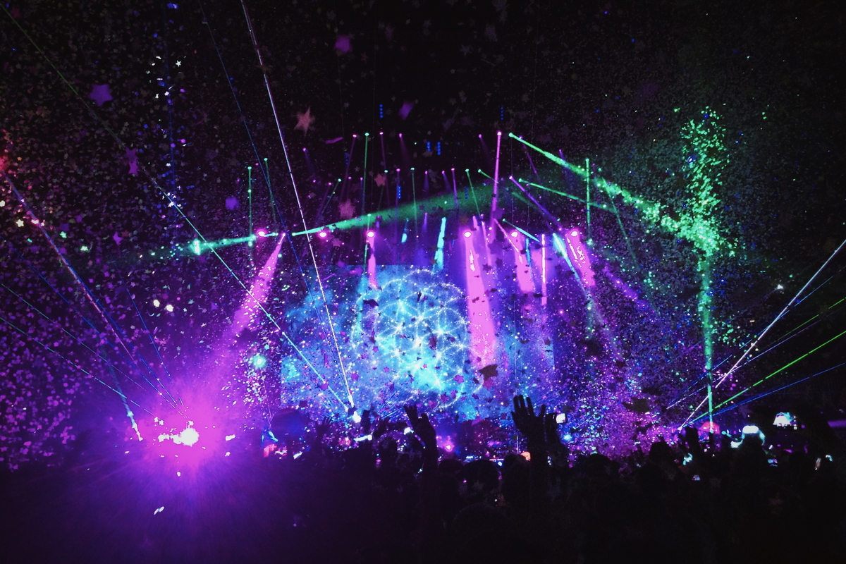 Coldplay's 2016 Concert & Tour History | Concert Archives