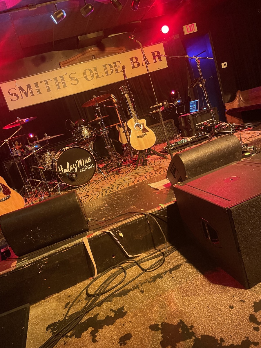 Riley Roth Concert & Tour History | Concert Archives