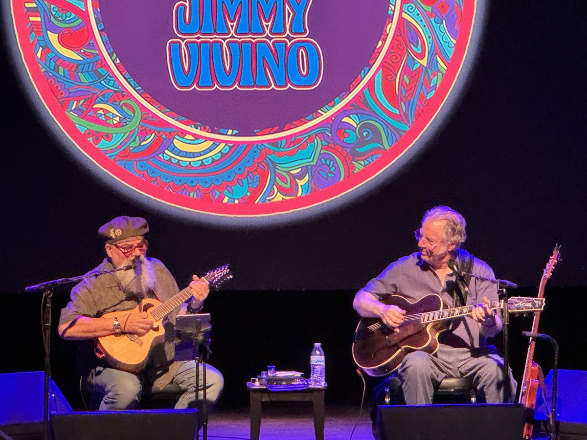 Aug 04, 2024: John Sebastian / Jimmy Vivino at The Kent Stage Kent ...
