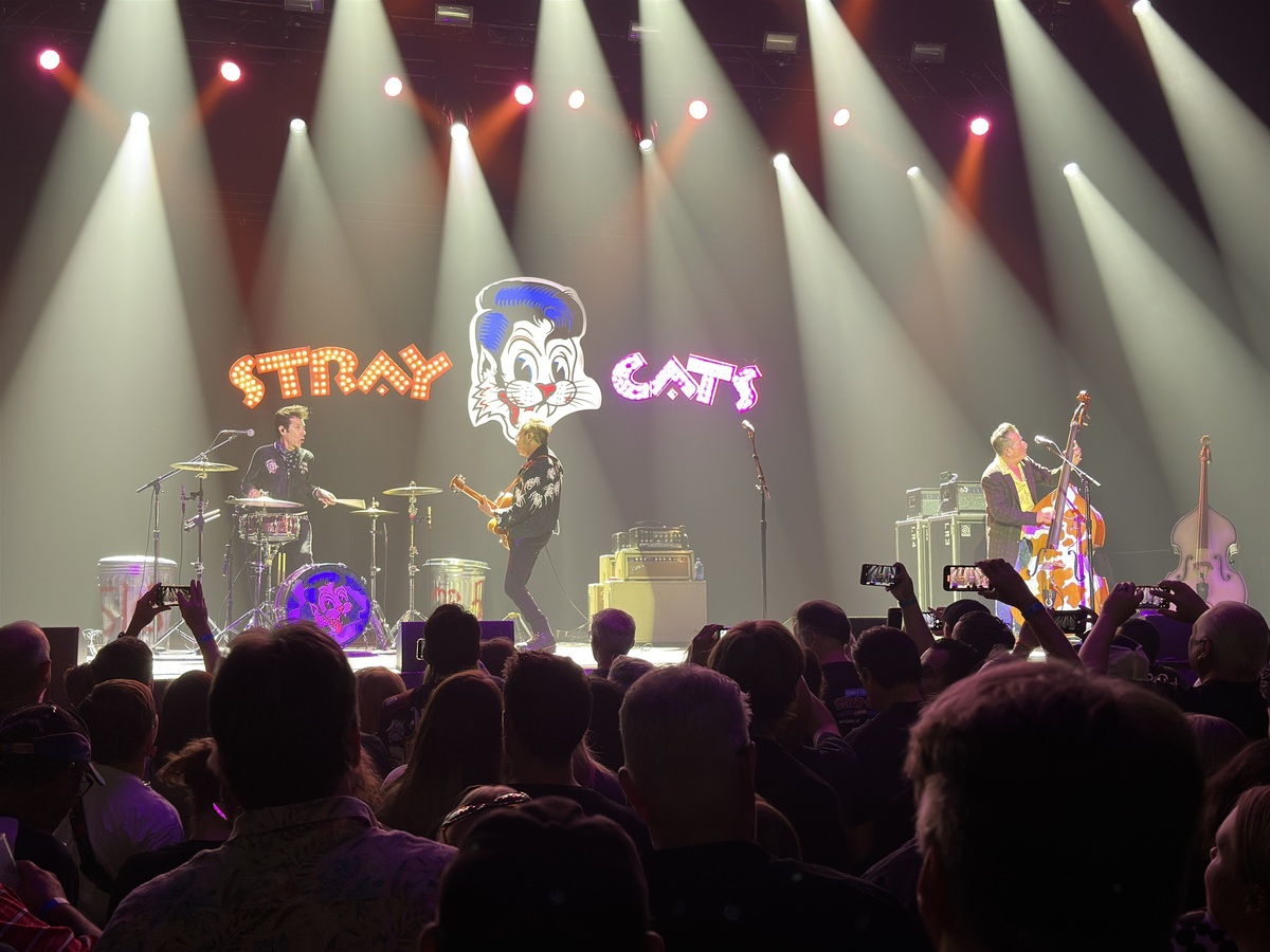 The Stray Cats Concert & Tour History (Updated for 2024) | Concert Archives
