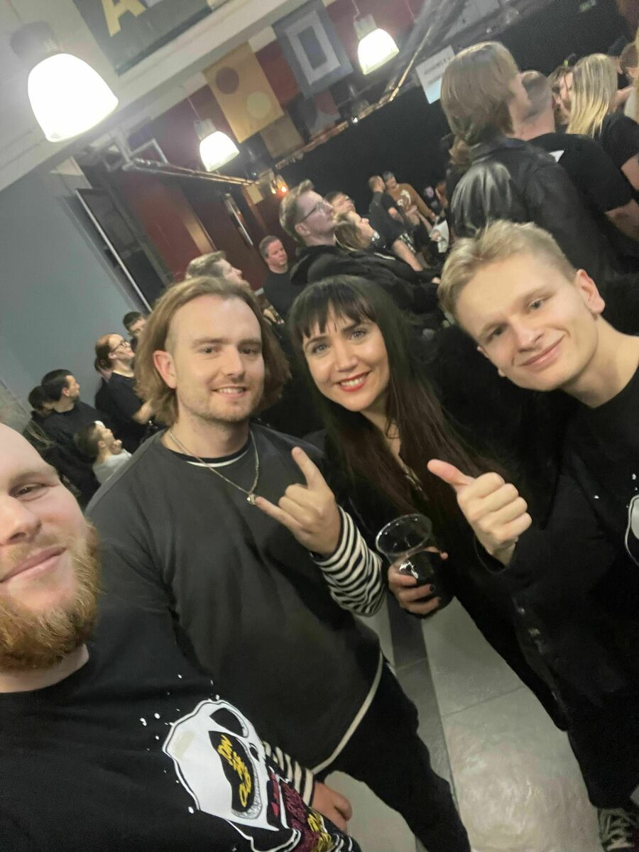 Lizzy Farrell Concert & Tour History | Concert Archives