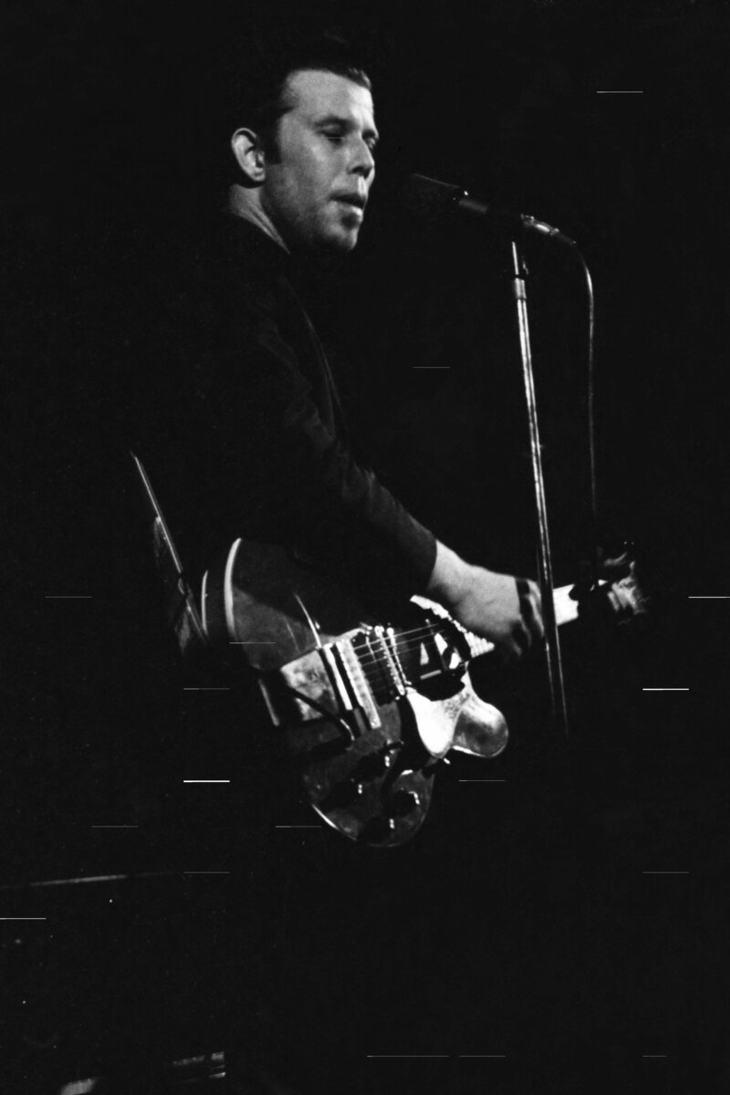 Tom Waits Concert & Tour History | Concert Archives