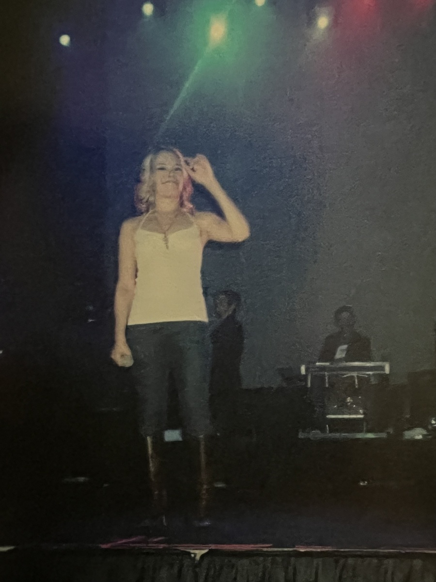 LeAnn Rimes Concert & Tour History (Updated for 2024 - 2025) | Concert ...