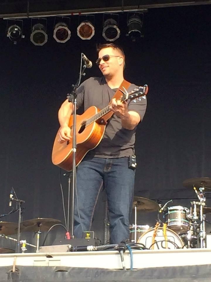 Apr 26, 2014: "Rivers & Spires Festival" / Aaron Shust / Mikeschair ...