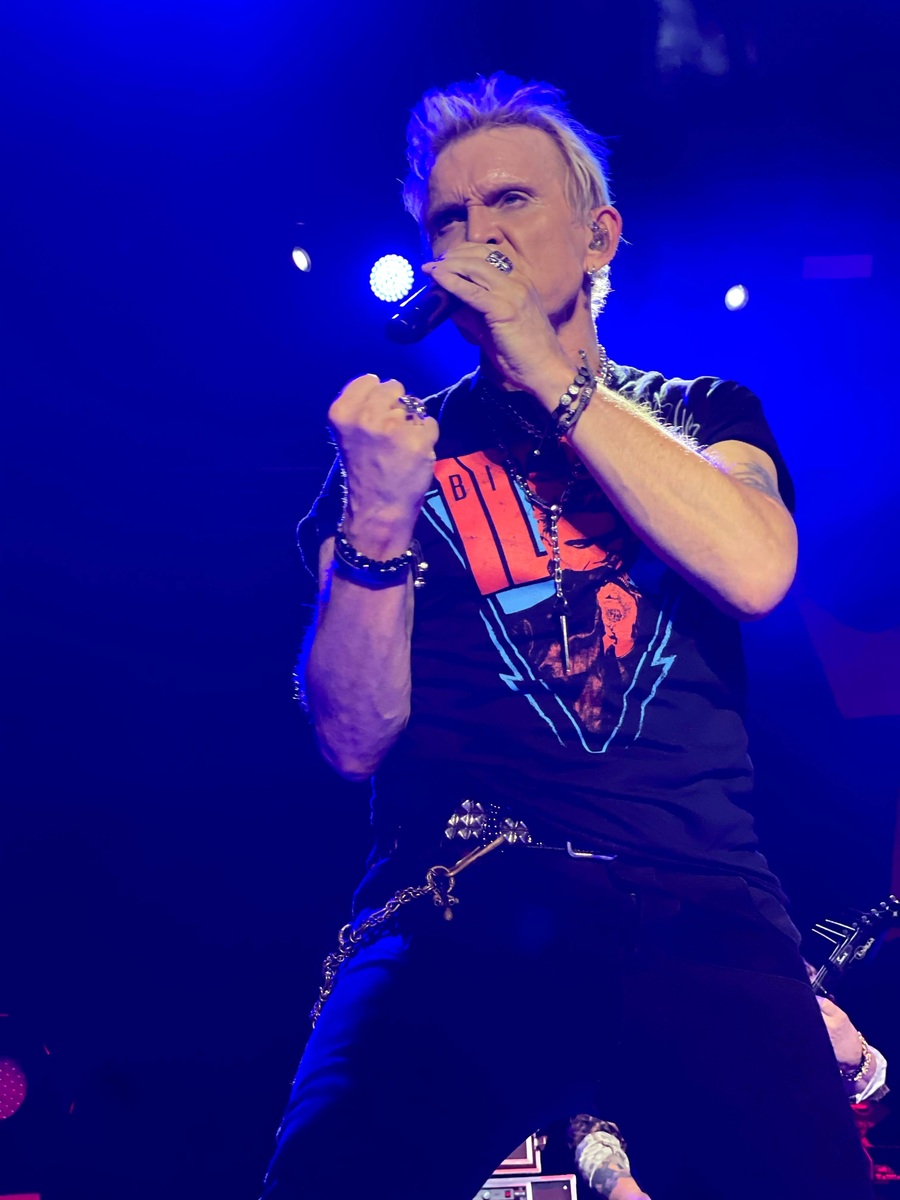 Billy Idol Concert & Tour History (Updated for 2024) | Concert Archives