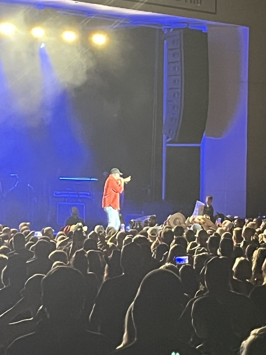 Cole Swindell Concert & Tour History (Updated for 2025) | Concert Archives
