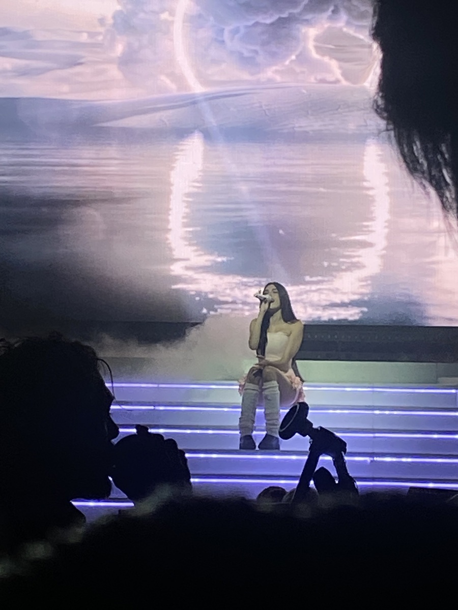 Madison Beer Concert & Tour History (Updated for 2024) | Concert Archives