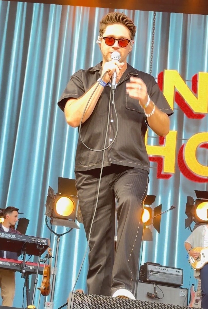 Destroy Lonely Concert & Tour History (Updated for 2024 - 2025 ...