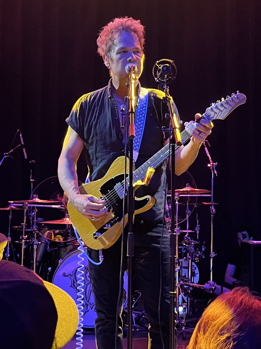 Bobby Thompson & The Chosen Few Concert & Tour History | Concert Archives