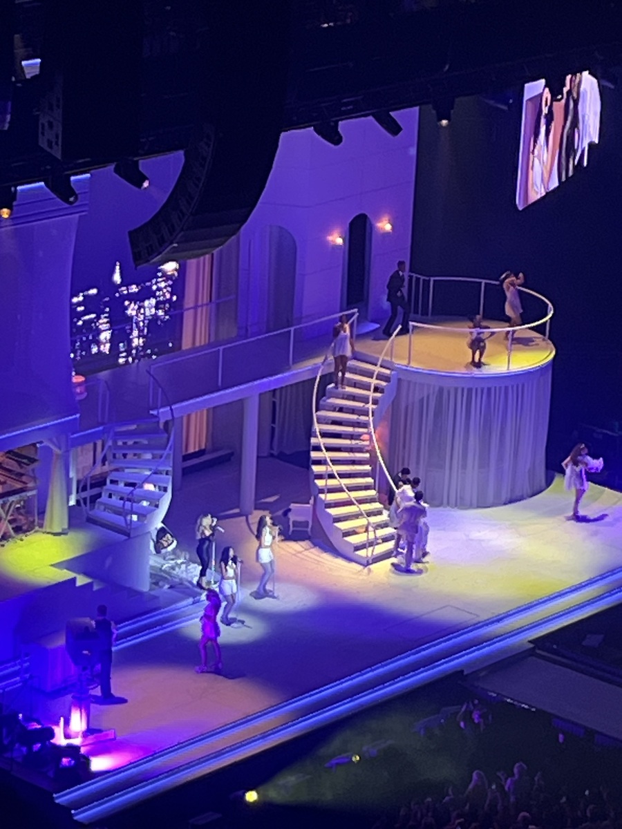 Sabrina Carpenter Concert & Tour History (Updated for 2024 - 2025 ...