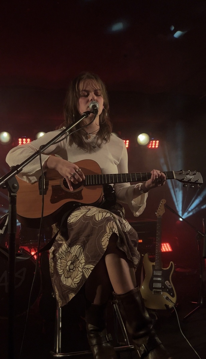 Lilli Belle Concert Photos | Concert Archives