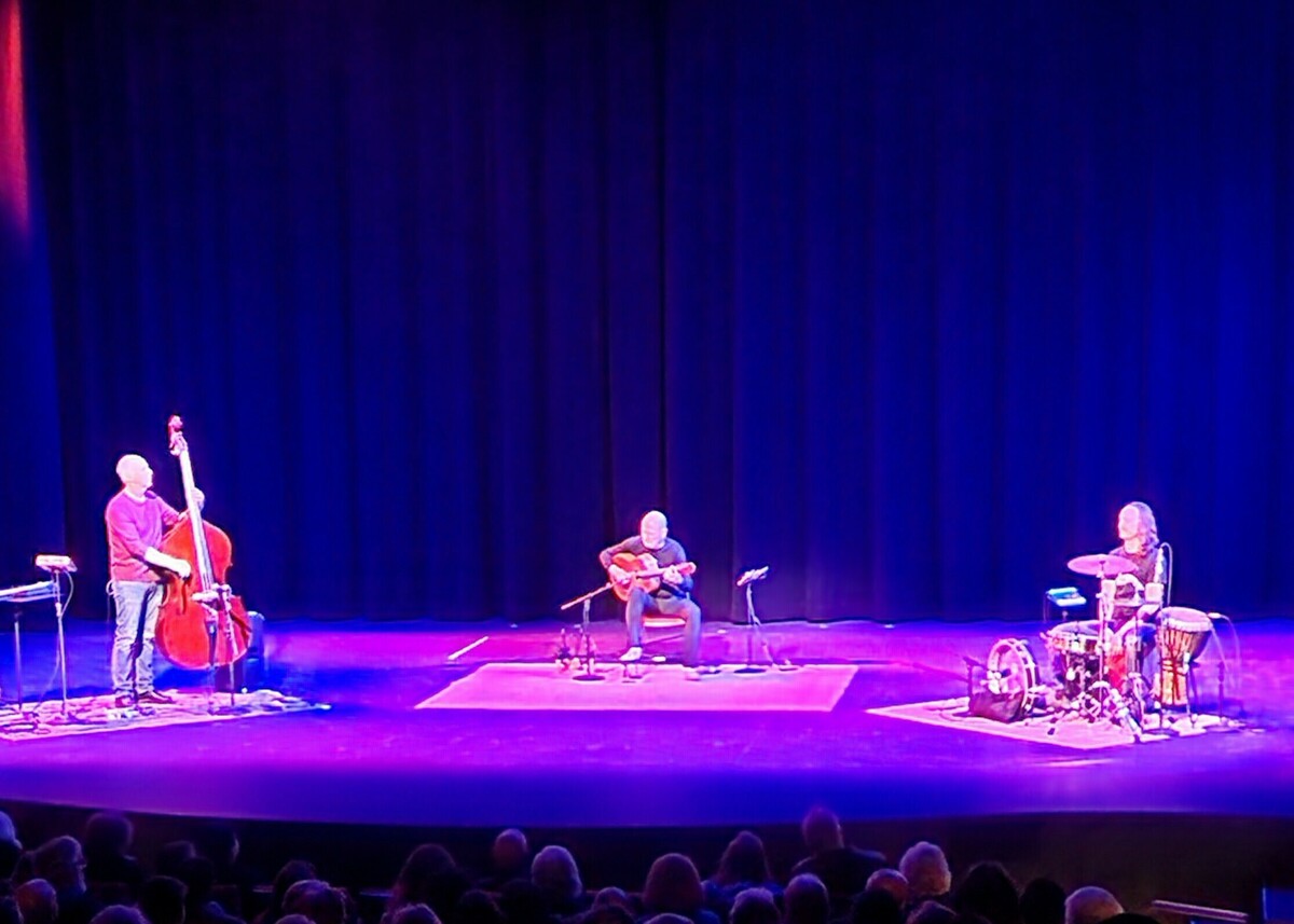 Ottmar Liebert & Luna Negra Concert & Tour History (Updated for 2025 ...