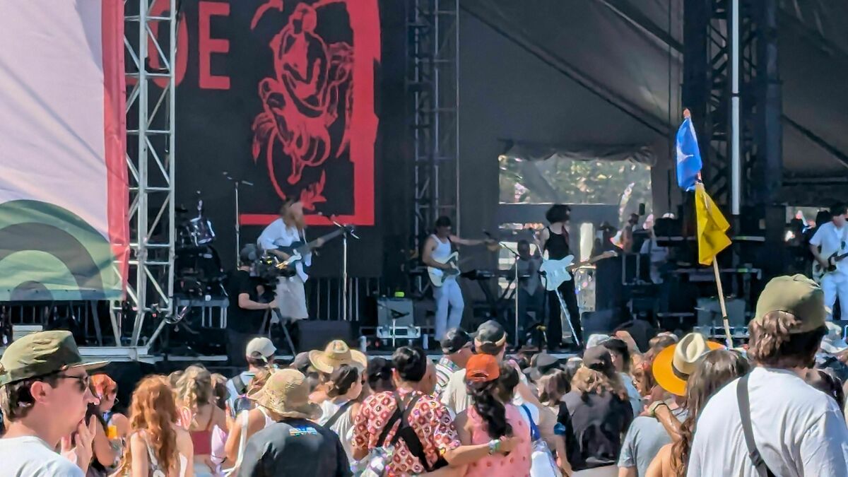 Mike. Concert & Tour History (Updated for 2025) | Concert Archives