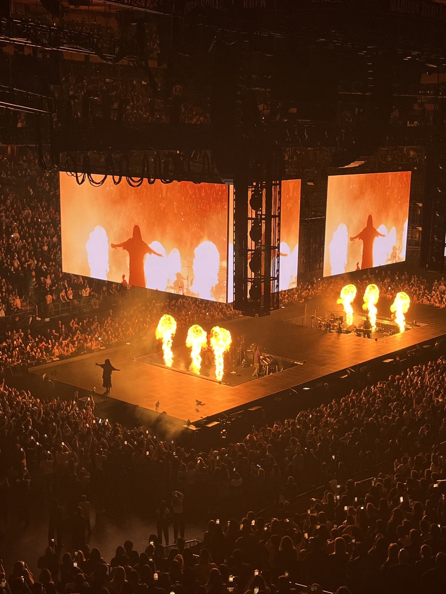 Billie Eilish Concert Photos | Concert Archives