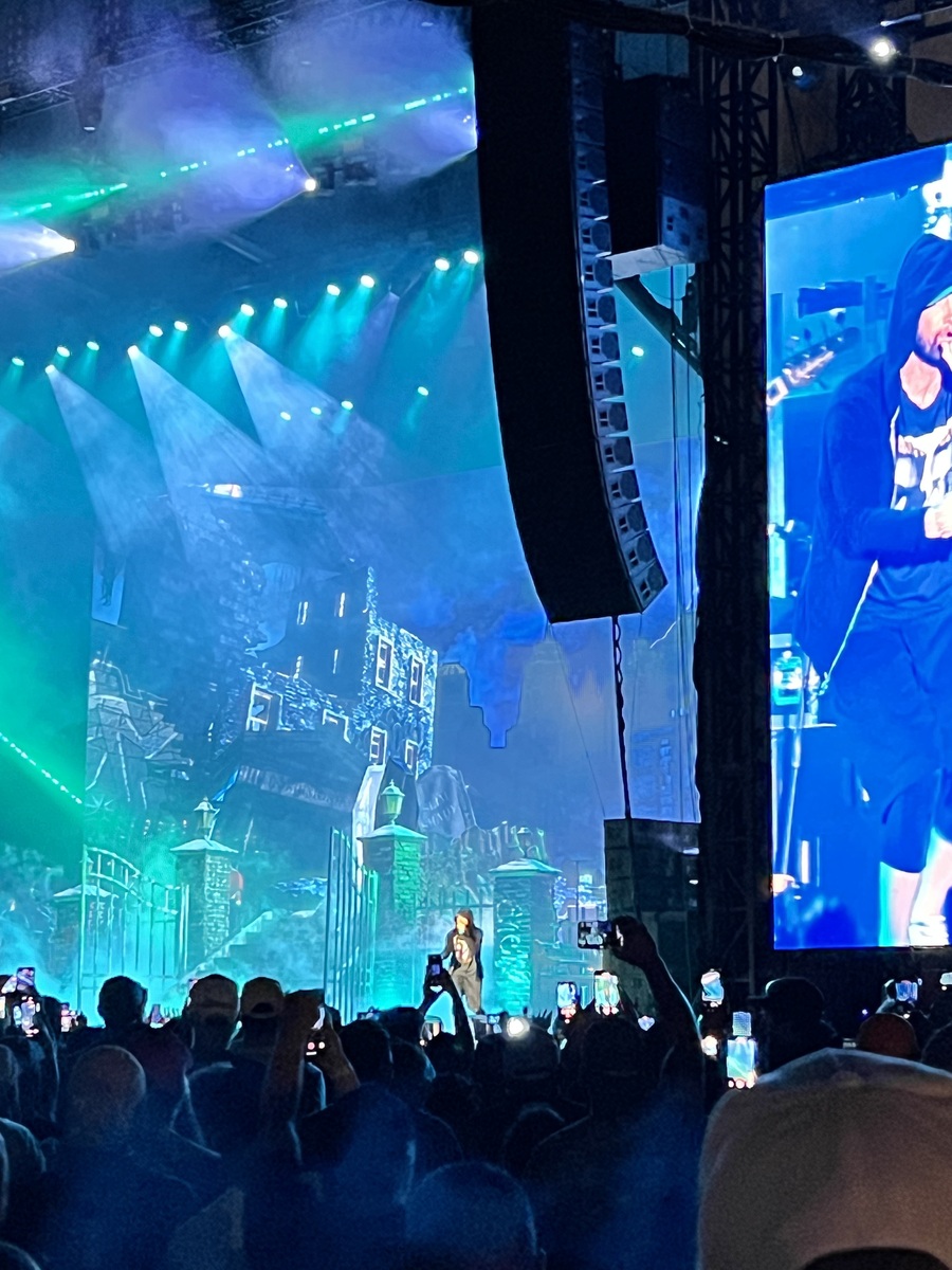 Oct 19, 2024: Eminem at Super Stage at Circuit of The Americas Austin ...
