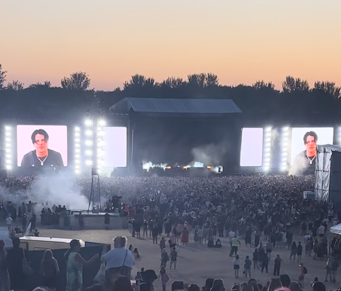 Concert History of Milton Keynes Bowl Milton Keynes, England, United ...