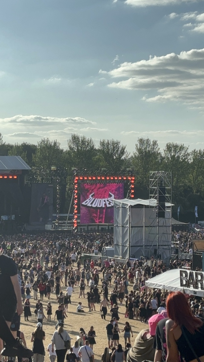 Concert History of Milton Keynes Bowl Milton Keynes, England, United ...