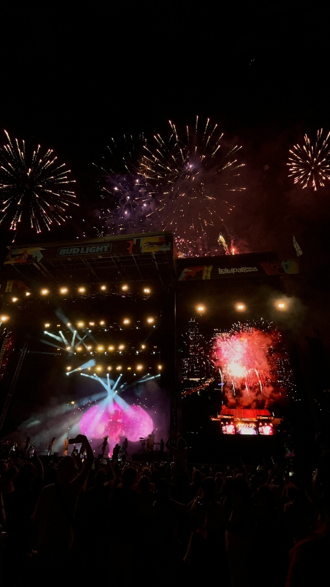 2hollis Concert & Tour History (Updated for 2025) | Concert Archives