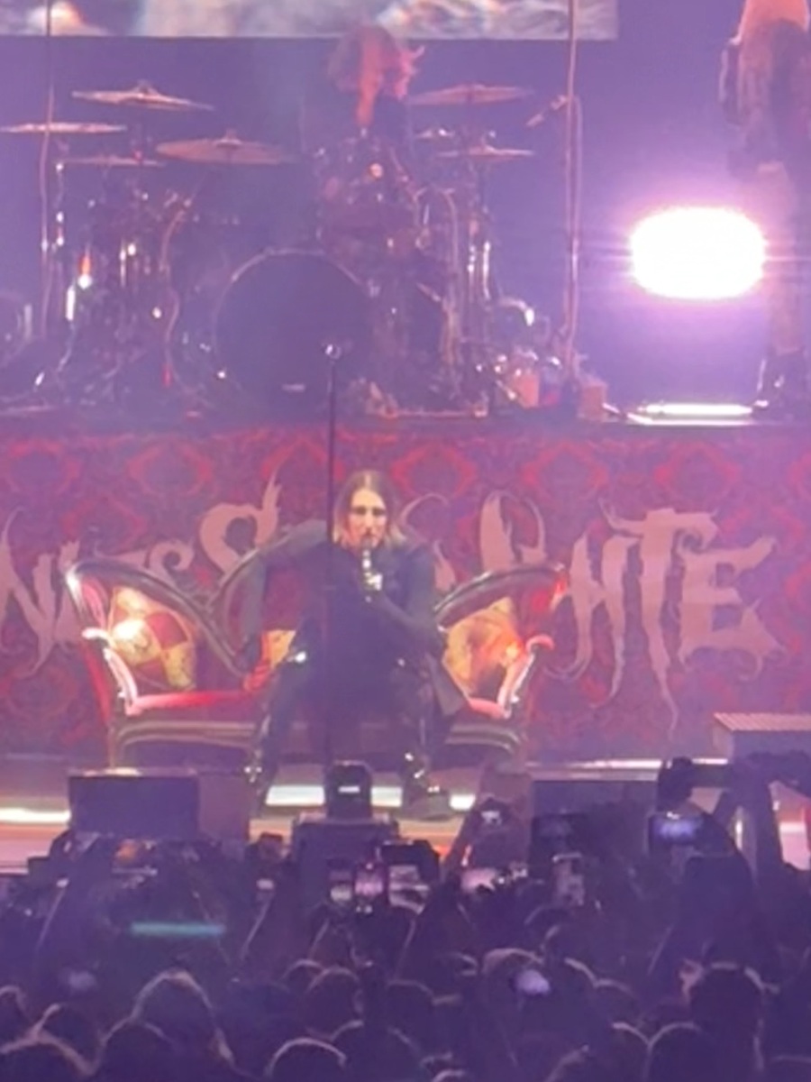 Nov 01, 2024: Motionless In White at Mohegan Sun Arena at Casey Plaza ...