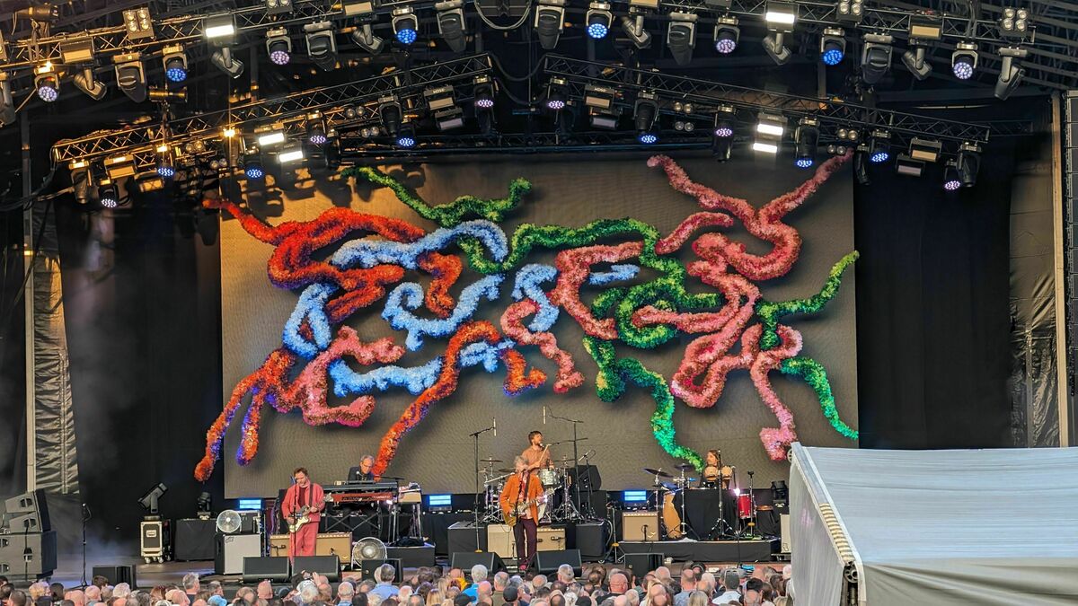 Crowded House Concert & Tour History (Updated for 2024) | Concert Archives