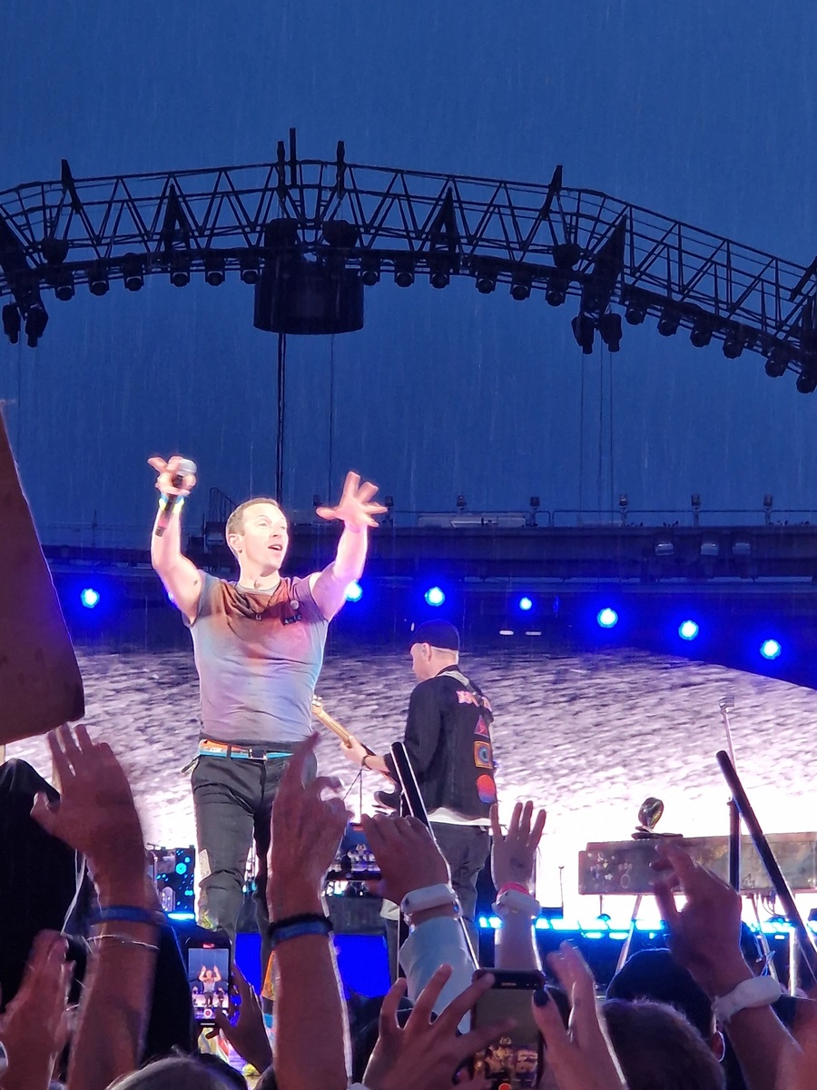 Coldplay Concert & Tour History (Updated for 2024 - 2025) | Concert ...