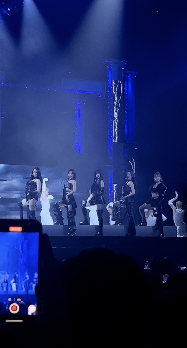 LE SSERAFIM Concert & Tour History (Updated for 2025) | Concert Archives