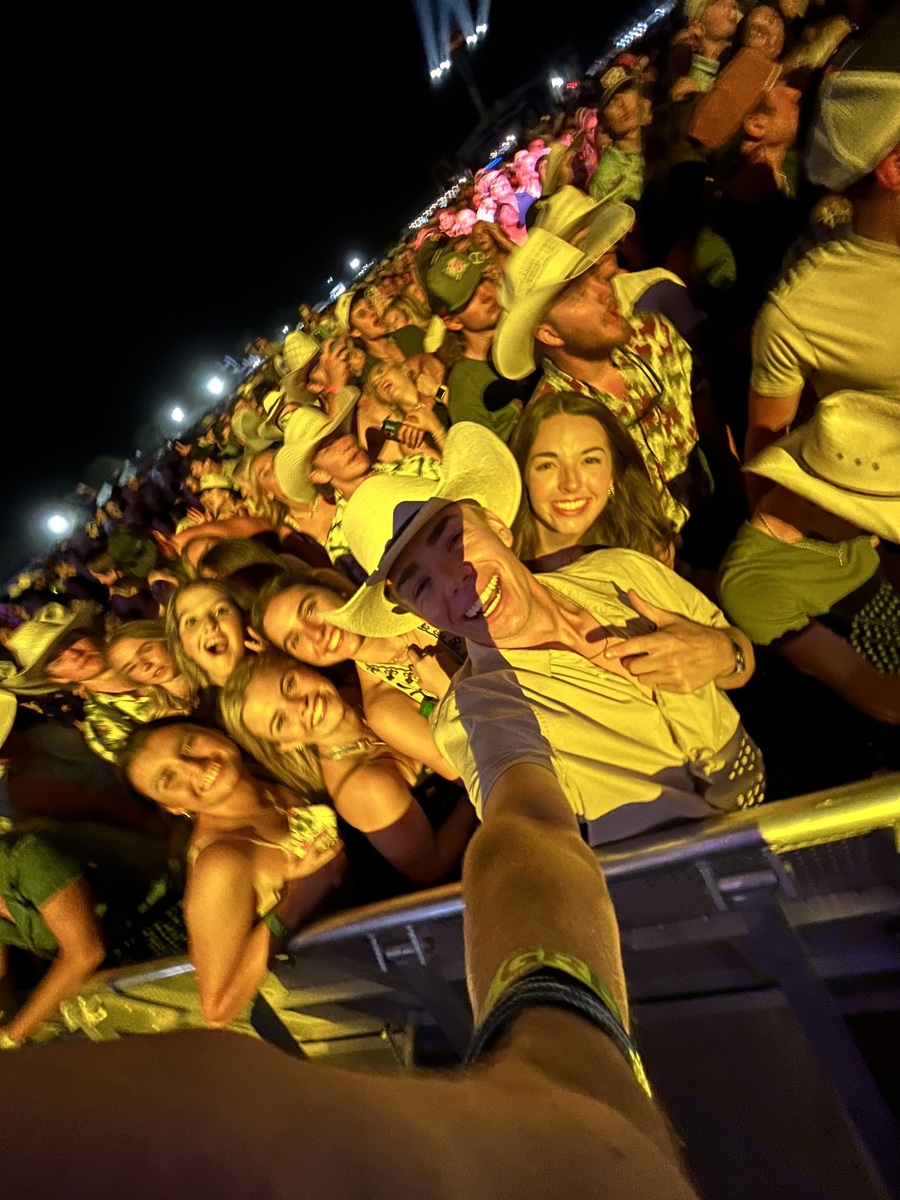 Oct 12, 2024: Turnpike Troubadours / Megan Moroney / Wyatt Flores at ...