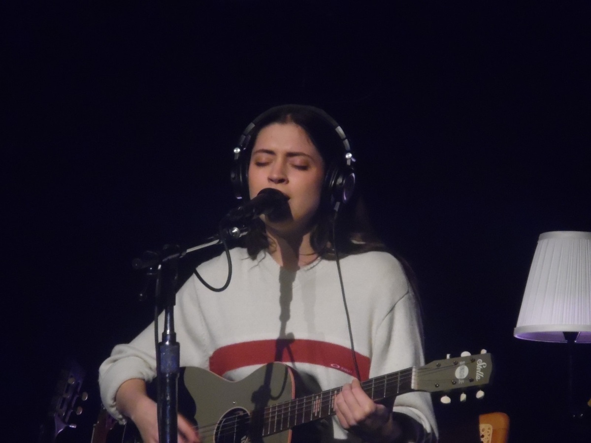 Lizzy McAlpine Concert & Tour History (Updated for 2024) | Concert Archives