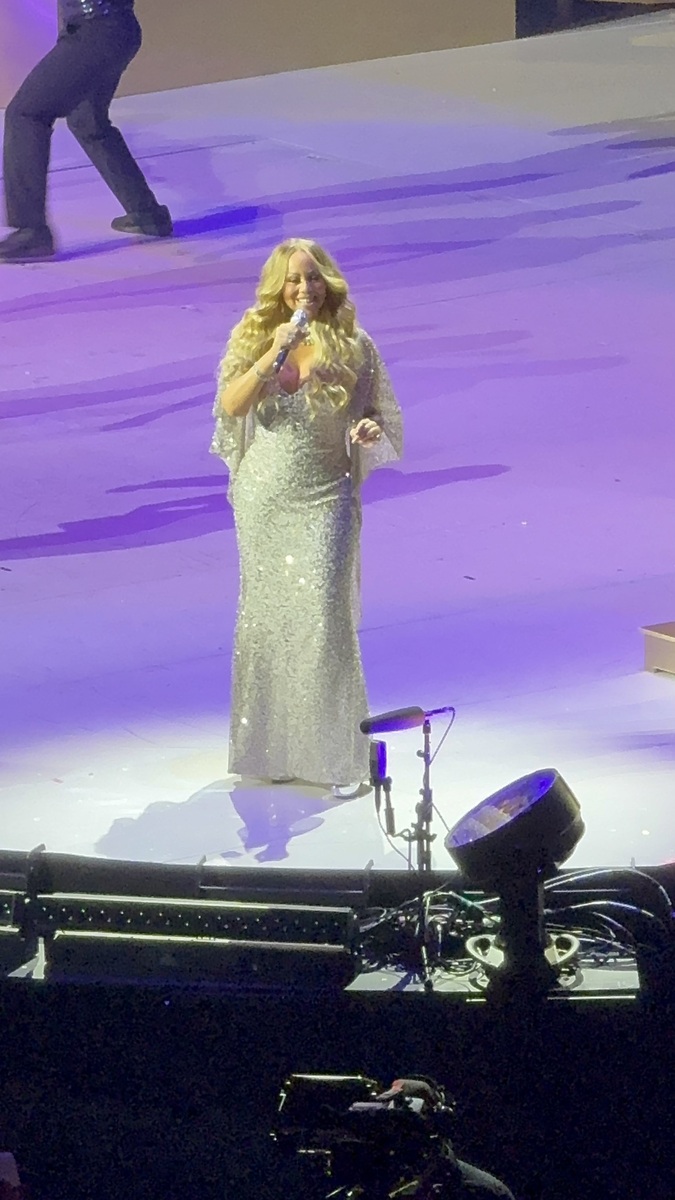Nov 15, 2024: Mariah Carey / DJ SUSS ONE at Footprint Center Phoenix ...