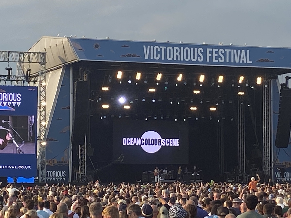 Suede Concert & Tour History (Updated for 2025) | Concert Archives