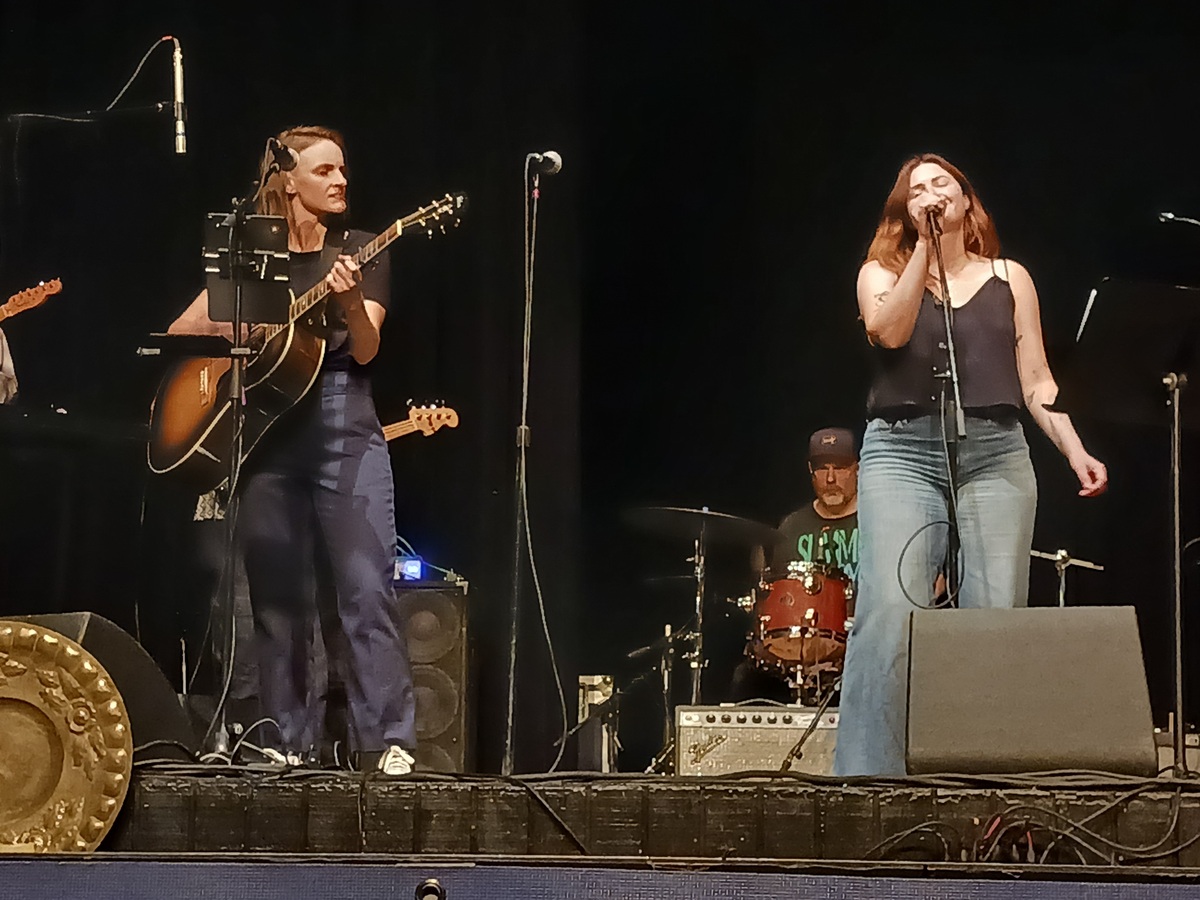 Debra Fotheringham Concert & Tour History (Updated for 2025) | Concert ...