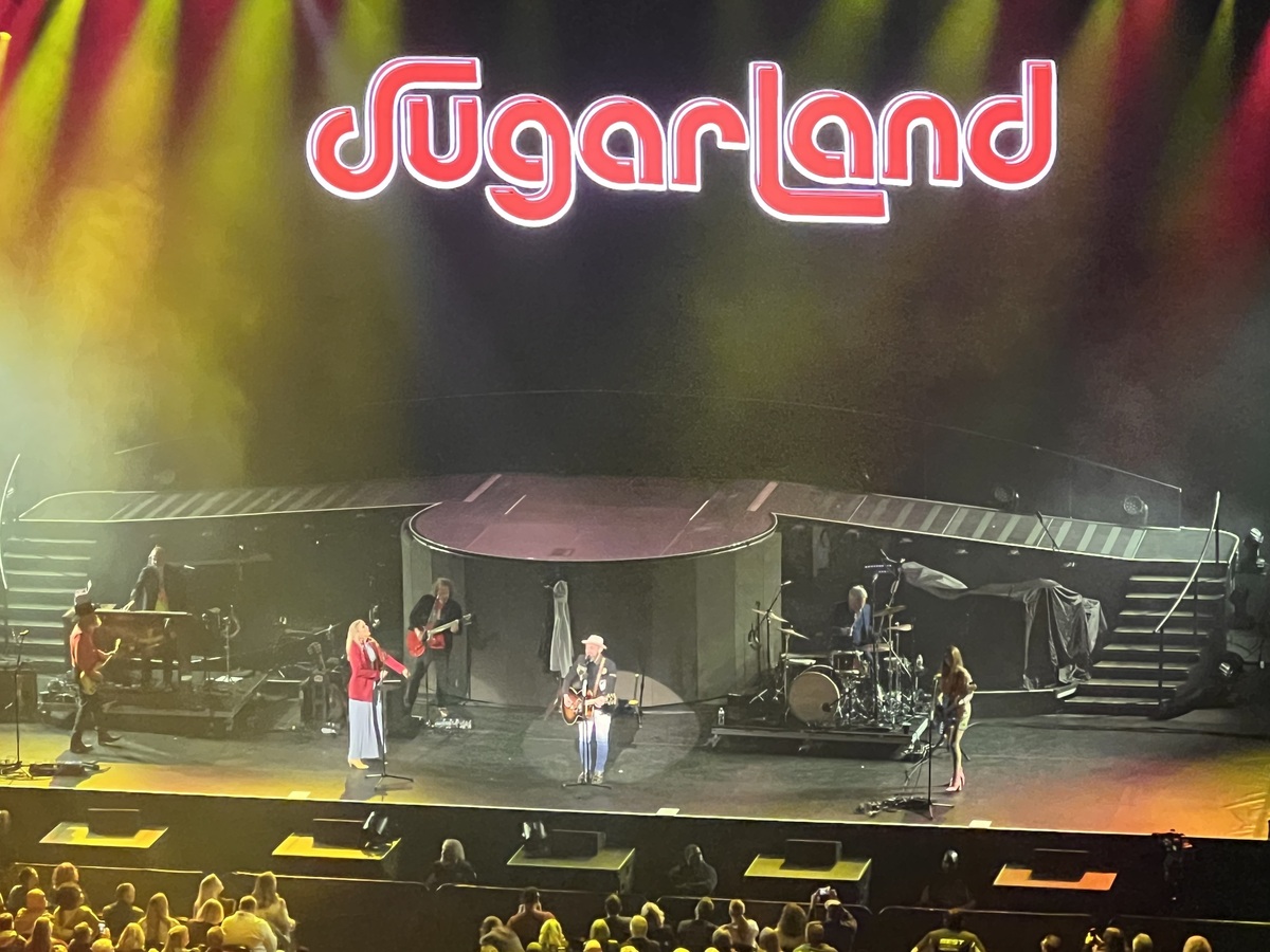 Sugarland Concert & Tour History | Concert Archives